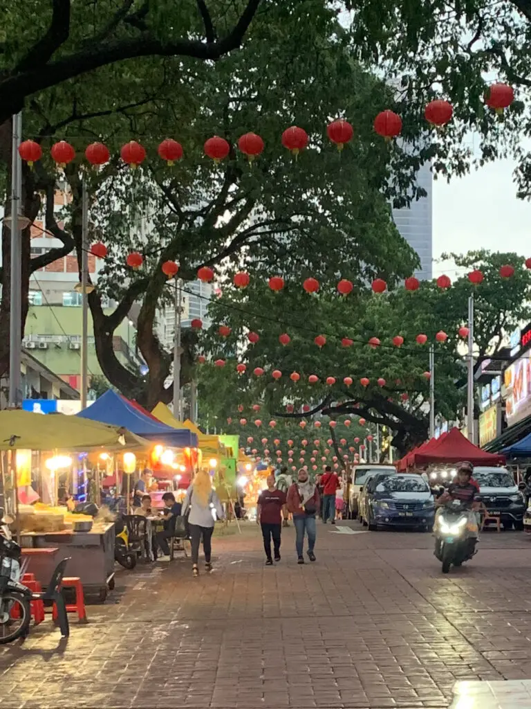 Jalan Alor Food Street - Must Visit for Foodies - The Roaming Fork